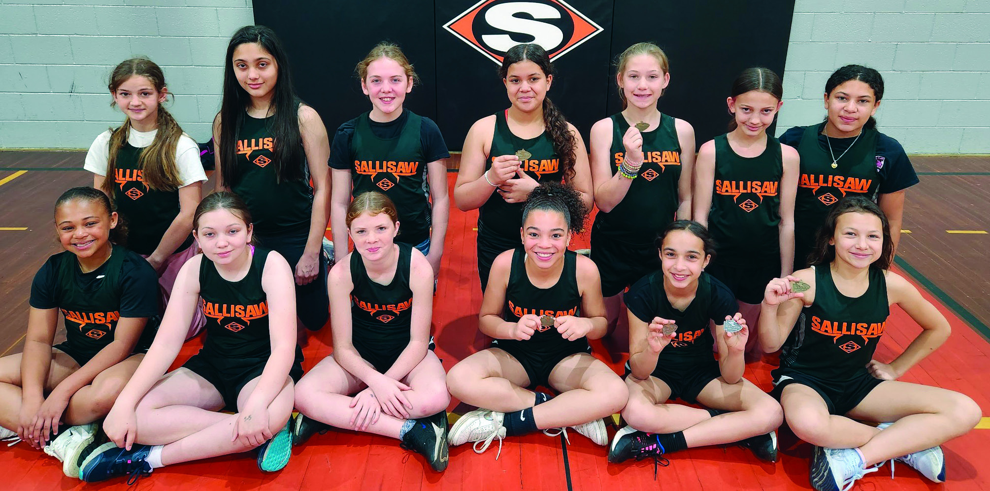 Tracksters have successful season - Sequoyah County Times