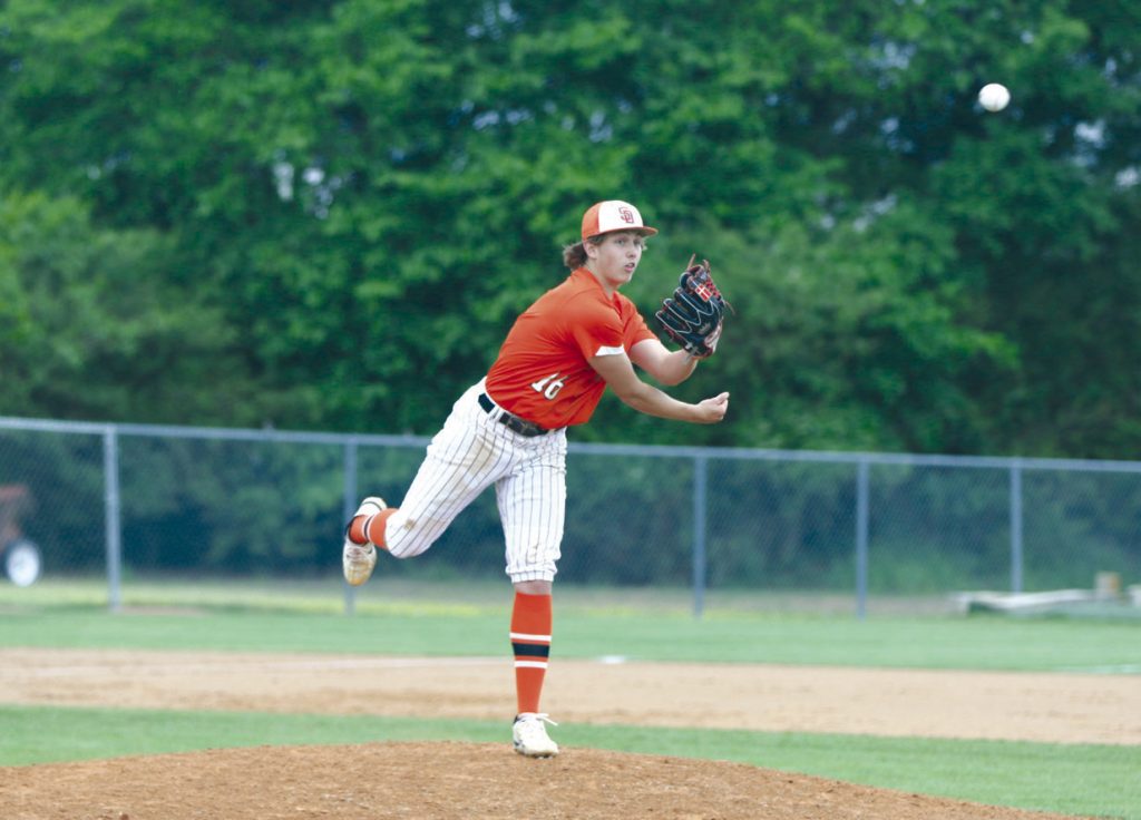 Sallisaw tops Jay to win bi-district tournament - Sequoyah County Times