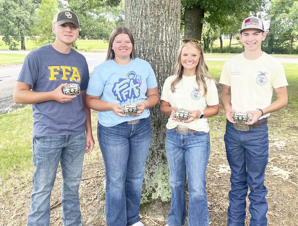 Rangeland Team receives belt buckles - Sequoyah County Times