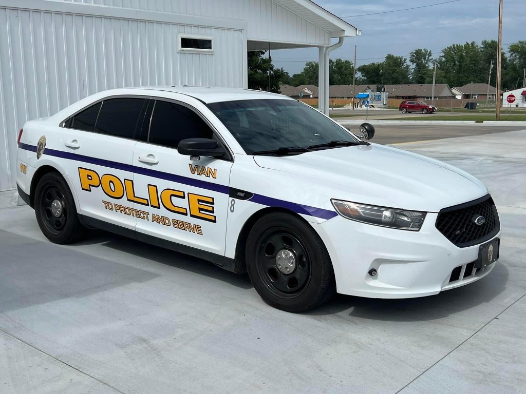 Vian police car color scheme unveiled - Sequoyah County Times