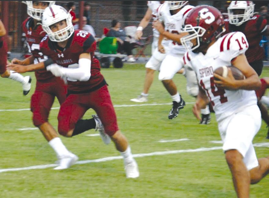 Spiro spoils football homecoming for Muldrow in battle of Bulldogs - Sequoyah County Times