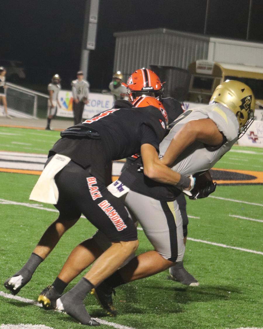 Sallisaw Black Diamonds get home district win over Broken Bow - Sequoyah County Times