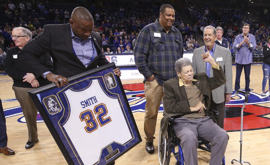 Former Tulsa player ‘Bingo’ Smith passes - Sequoyah County Times
