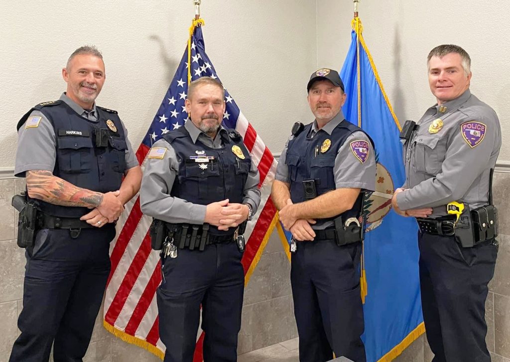 Vian officers sworn in - Sequoyah County Times