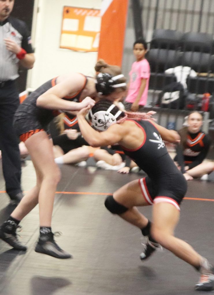 Lady Diamonds to be young, but good on mat this season - Sequoyah ...