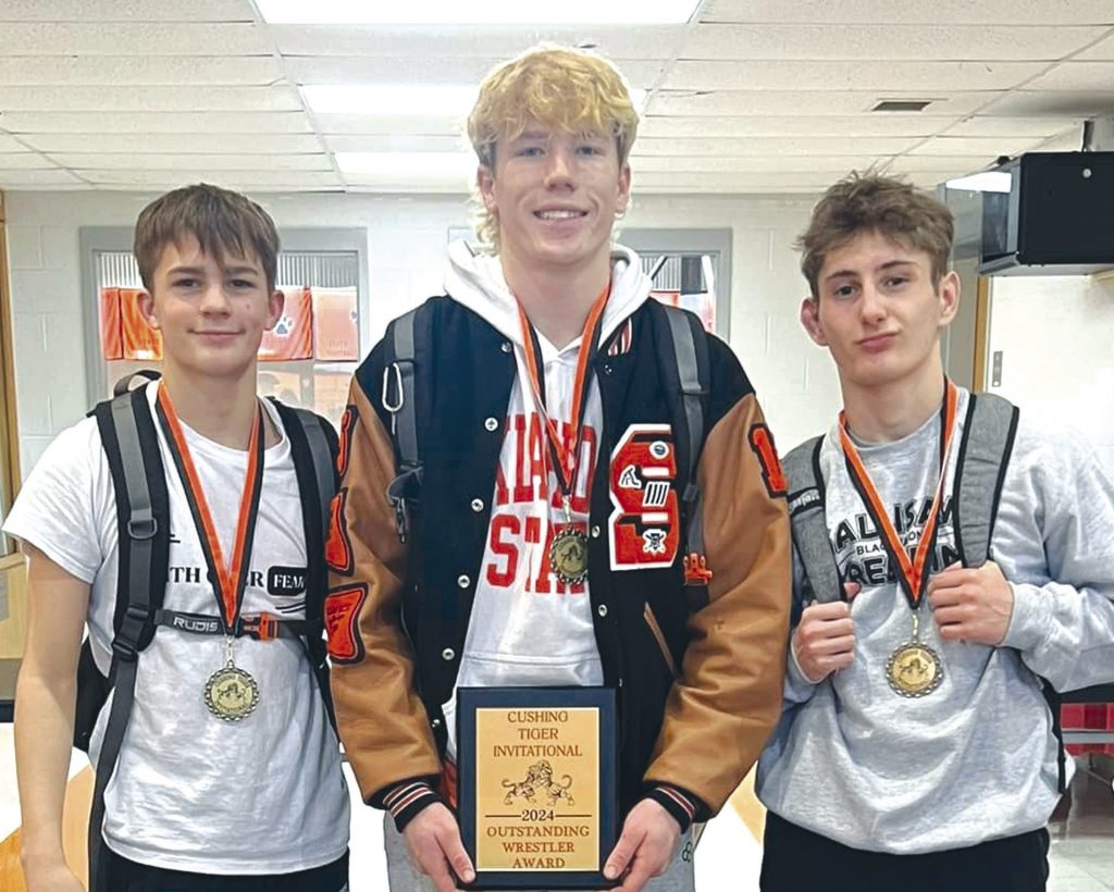 Sallisaw wrestlers crown 3 champions, place 6 at Cushing Tiger Invitational; Black Diamonds ...