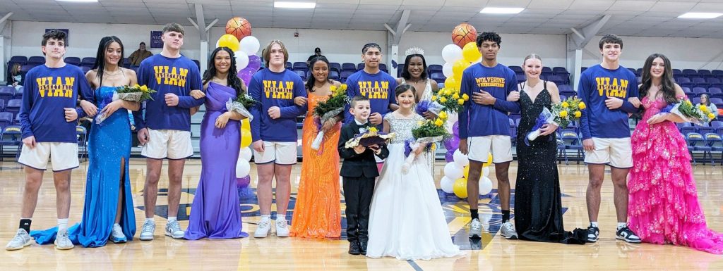 Vian basketball homecoming queen crowned - Sequoyah County Times