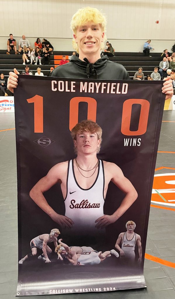 Black Diamonds dominate Morris, Stilwell on homecoming - Sequoyah County Times