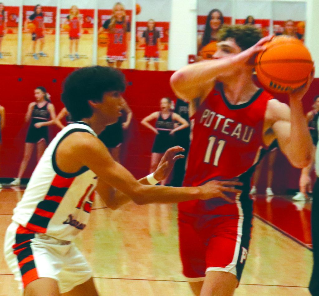 Basketball seasons end for Sallisaw teams in regionals - Sequoyah County Times