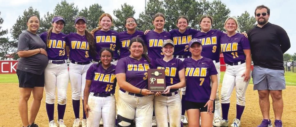 Lady Wolverines capture district title, qualify for regional tournament - Sequoyah County Times