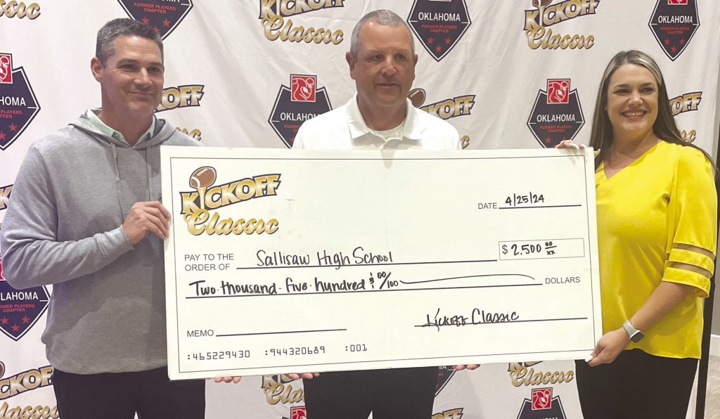 Black Diamonds get $2,500 grant from NFL Players organization - Sequoyah County Times