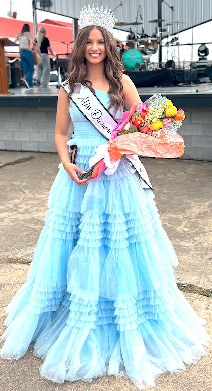 Festival crowns first Miss Diamond Daze - Sequoyah County Times