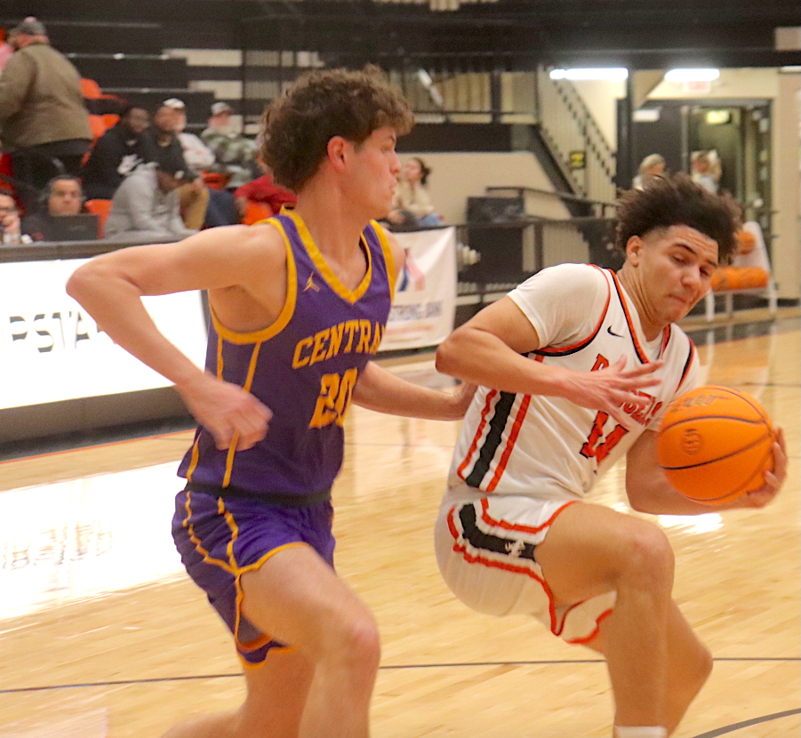 Wednesday's high school basketball tournament scores - Sequoyah County Times