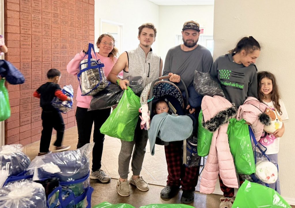 MCCO brings community together through winter coat giveaway - Sequoyah ...